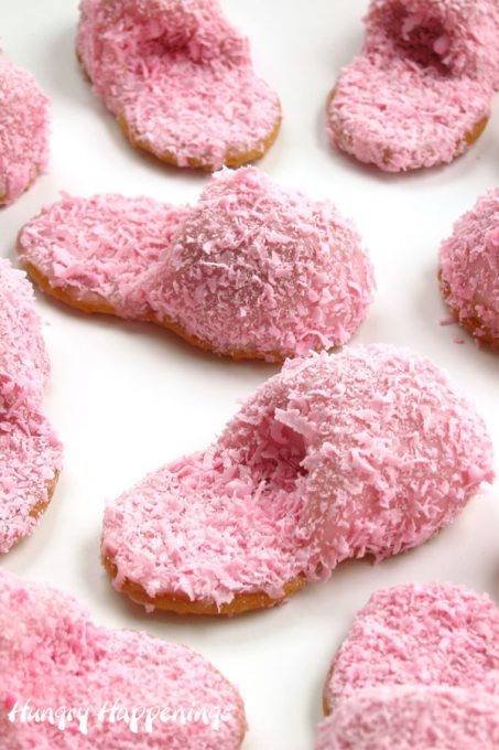 How to make Pink Fuzzy Slipper Cookies - Hungry Happeings