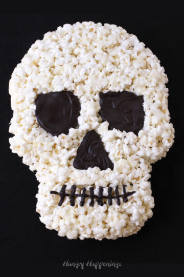 White Chocolate Popcorn Skull | Hungry Happenings