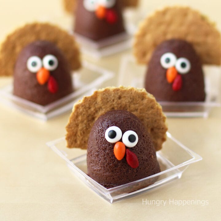 Mini Chocolate Cheesecake Turkeys | Hungry Happenings