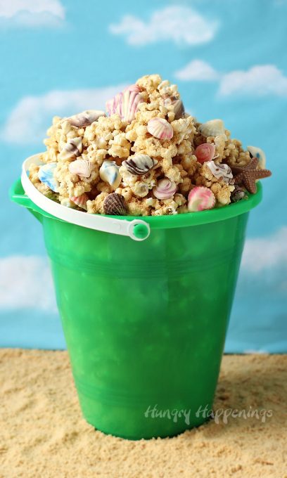 Beach Party Popcorn | Hungry Happenings