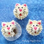 Dog and Cat Cupcakes | Hungry Happenings