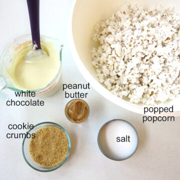 Beach Party Popcorn | Hungry Happenings