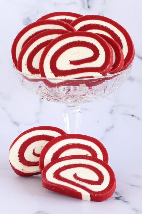 Peppermint Fudge Pinwheels | Hungry Happenings